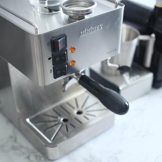 Silver Espresso Machine Model BARISTA X | Makro PRO